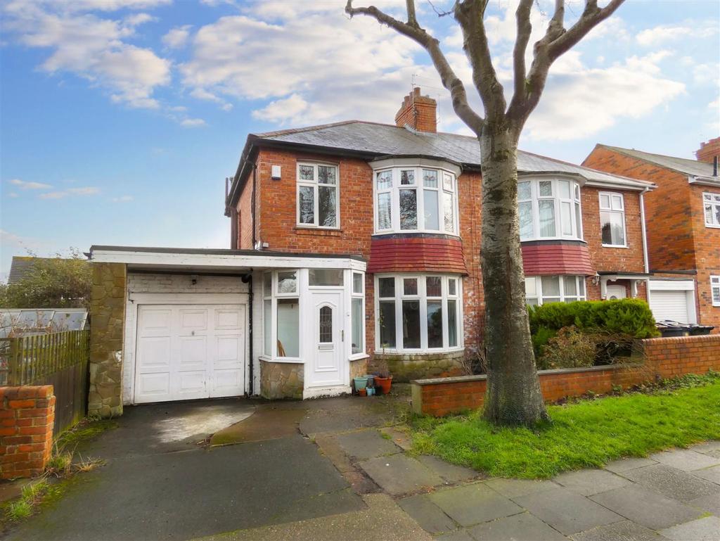 Walwick Road, South Wellfield 3 bed semi-detached house - £279,950