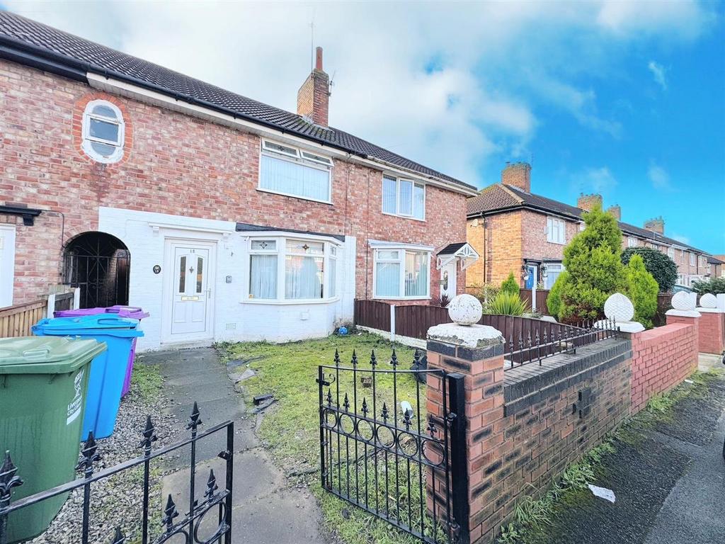 Woodford Road, Dovecot, Liverpool 2 bed townhouse for sale - £120,000