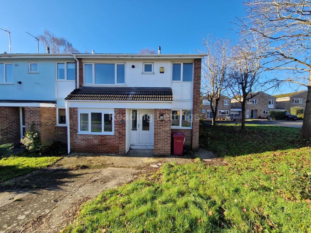 Gayhurst Close, Caversham 3 bed semi-detached house - £1,800 pcm (£415 pw)
