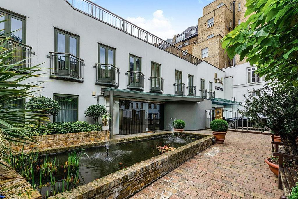 11 Brompton Place, London SW3 2 bed flat - £10,000 pcm (£2,308 pw)