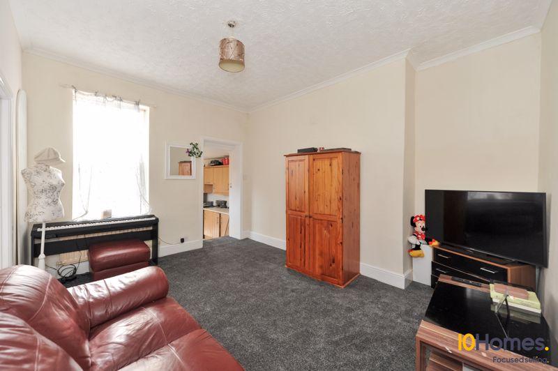 Stephenson Street NE8 4XJ 3 bed apartment - £500 pcm (£115 pw)