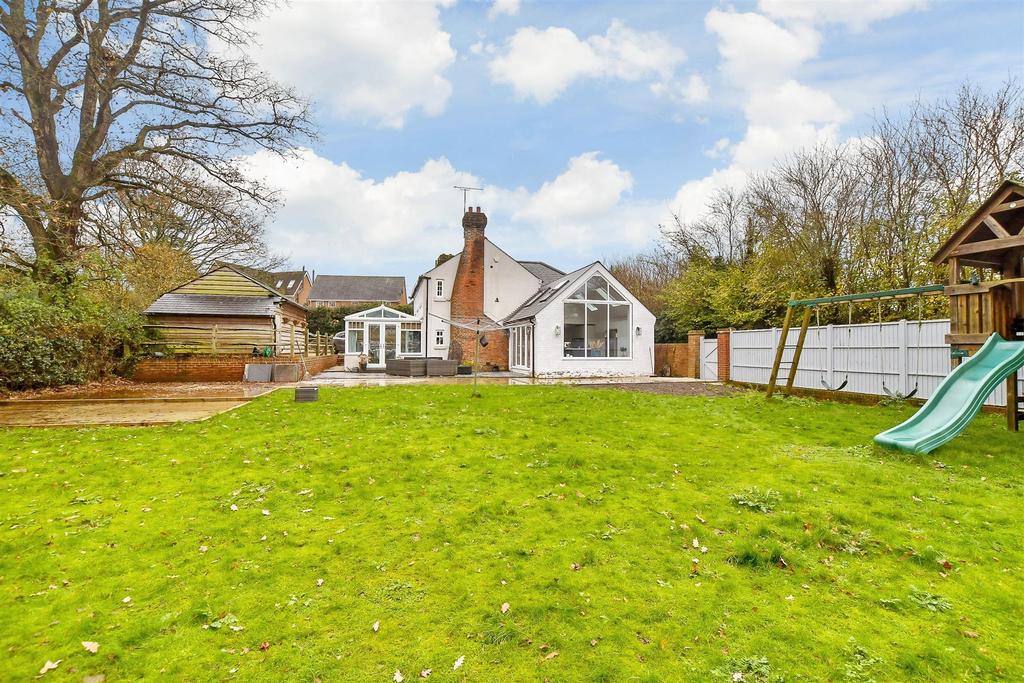 Rectory Lane, Ashington, West Sussex 3 bed detached house for sale - £ ...