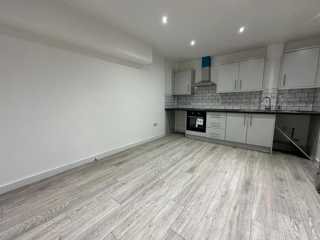 Tilbury Town, RM18 Studio - £1,000 pcm (£231 pw)