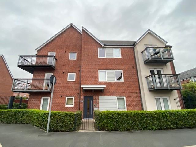 Highmarsh Crescent, West Didsbury... 2 bed apartment - £1,295 pcm (£299 pw)