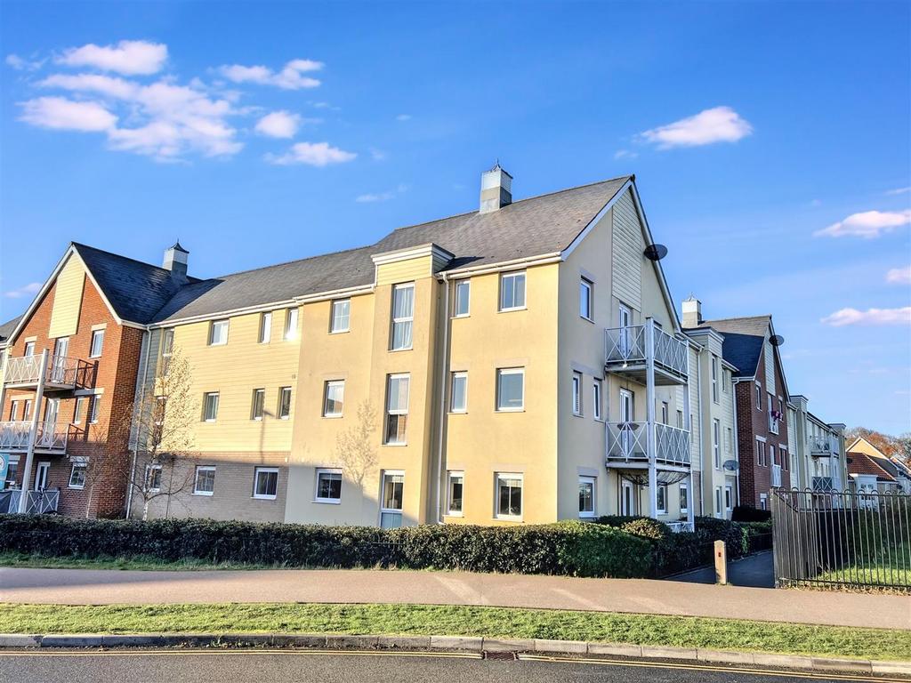 Solario Road, Norwich NR8 2 bed apartment - £150,000