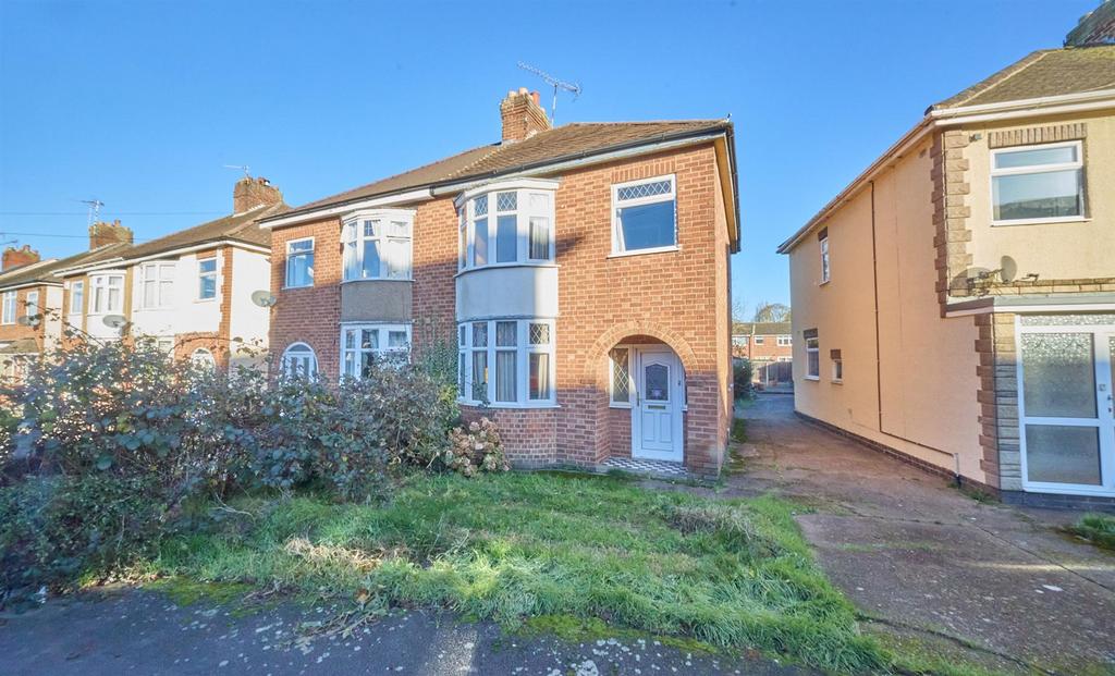 Netherley Road, Hinckley 3 bed semi-detached house - £180,000