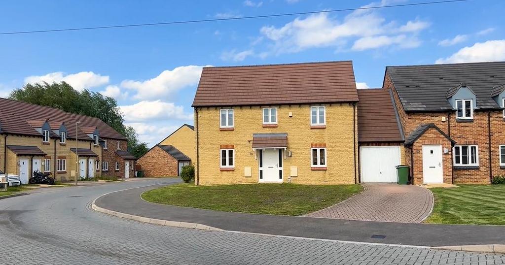 Springfield Way, Sutton Courtenay... 3 bed link detached house - £1,795 ...