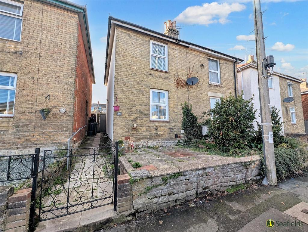 Surrey Street, Ryde, PO33 2RX 3 bed semi-detached house for sale - £220,000