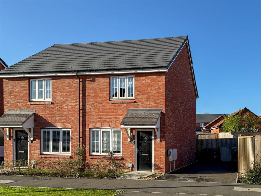 Phillips Way East, Hampton Magna 2 bed semi-detached house for sale - £ ...