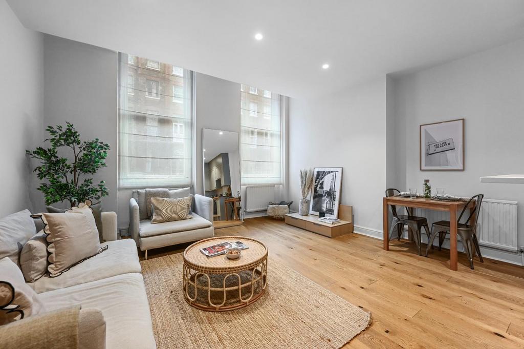 Nottingham Place, Marylebone, W1 1 bed flat - £5,200 pcm (£1,200 pw)