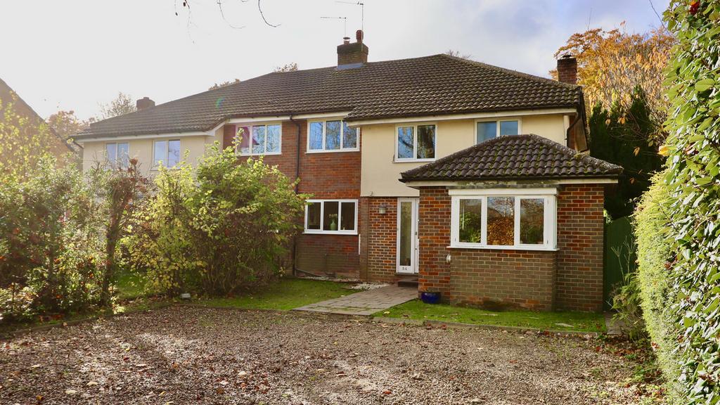 Kings Lane, Great Missenden, HP16 4 bed semi-detached house - £795,000