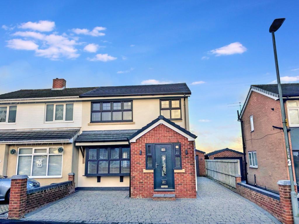 Gore Hill Estate, Thornley, Durham... 2 bed semi-detached house - £140,000