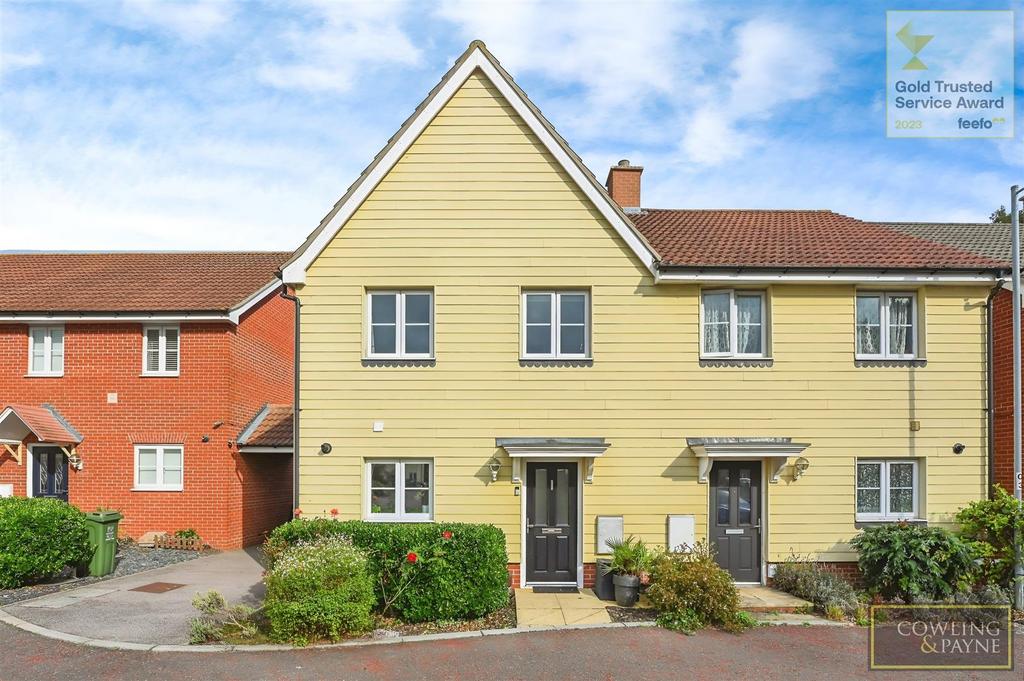 Dennington Crescent, Basildon 3 bed semi-detached house - £420,000