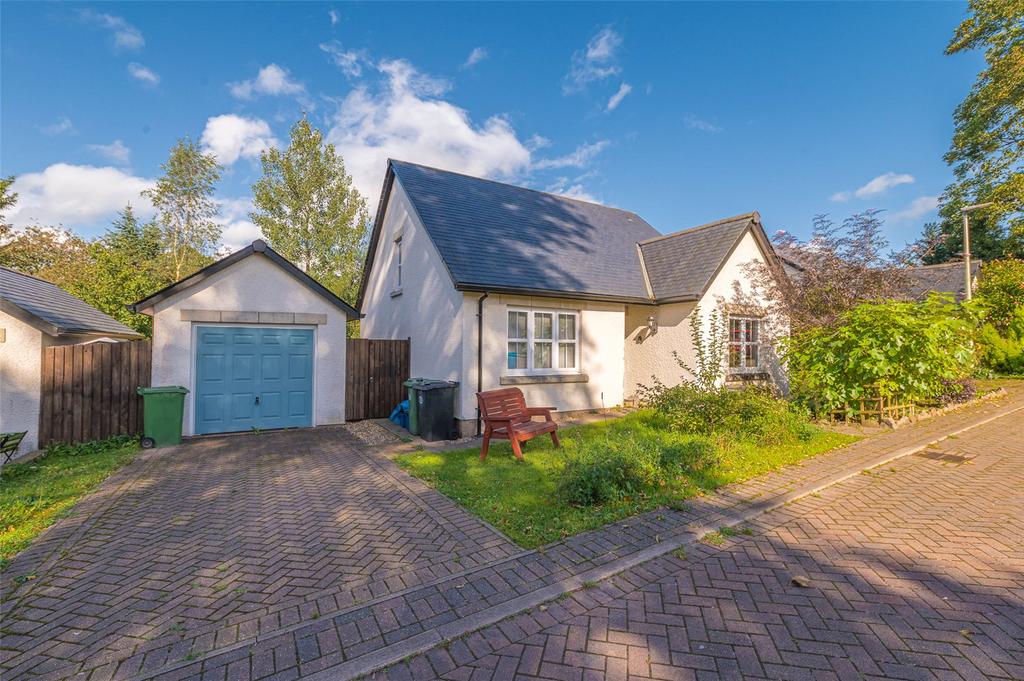 Wintergreen Close, Cumbria LA9 3 bed bungalow - £390,000