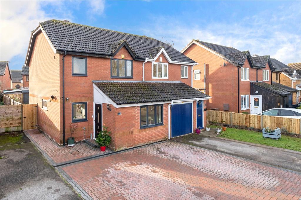 Beck Close, Ruskington, Sleaford... 3 bed semi-detached house - £220,000