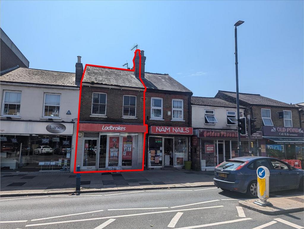 19 College Road, Cheshunt... Shop - £300,000