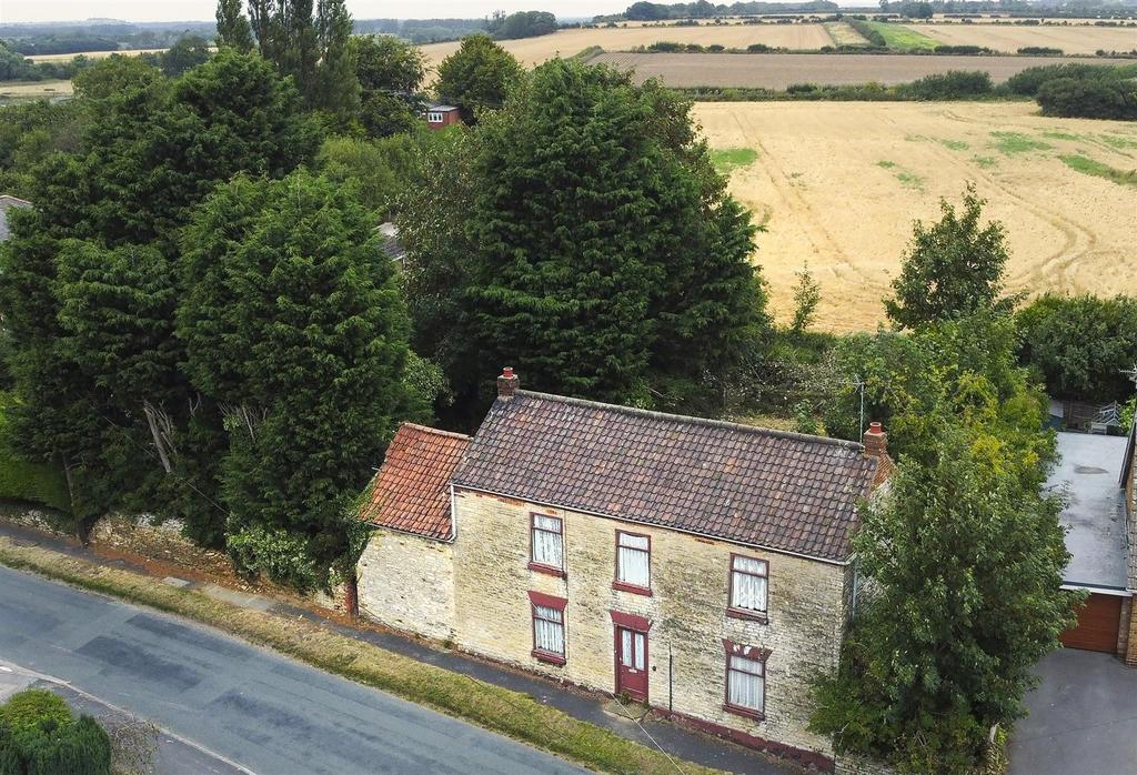 Nordham, North Cave, Brough 3 bed detached house for sale - £250,000
