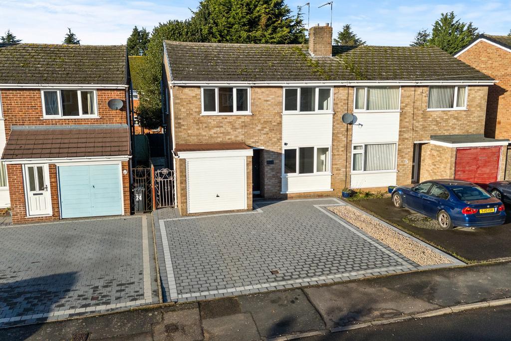 Arden Close, Coventry, CV7 3 bed semi-detached house - £350,000