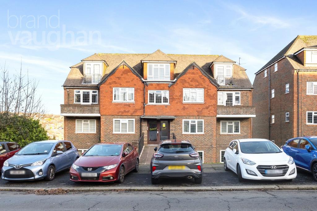 Balmoral Court, 231-237, Nevill Road... 2 bed flat for sale - £300,000