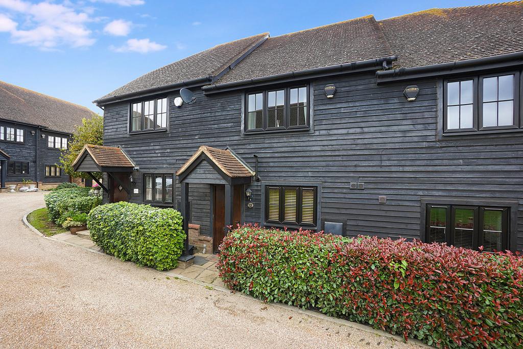 Russett Farm, Gillingham, ME8 2 bed terraced house - £1,650 pcm (£381 pw)