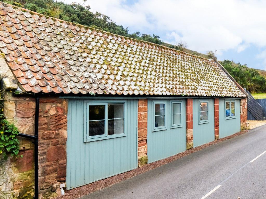 Workshop, Main Street, Innerwick... 3 bed detached house - £340,000
