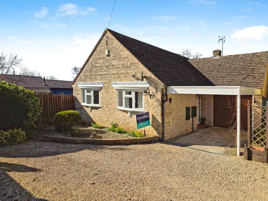 Farmcote Close, Eastcombe, Stroud 2 bed detached bungalow for sale - £ ...