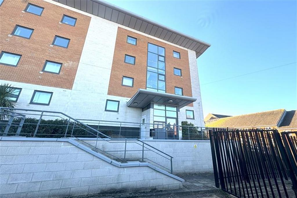 Fishguard Way, E16 1 bed apartment - £1,600 pcm (£369 pw)