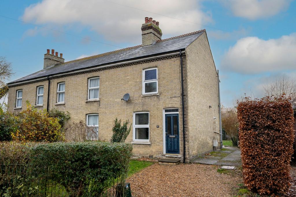 Longstanton Road, Oakington, CB24 2 bed semi-detached house - £325,000