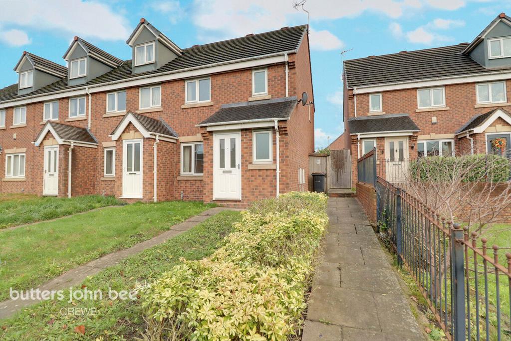 Gresty Road, Crewe 3 bed end of terrace house for sale - £140,000