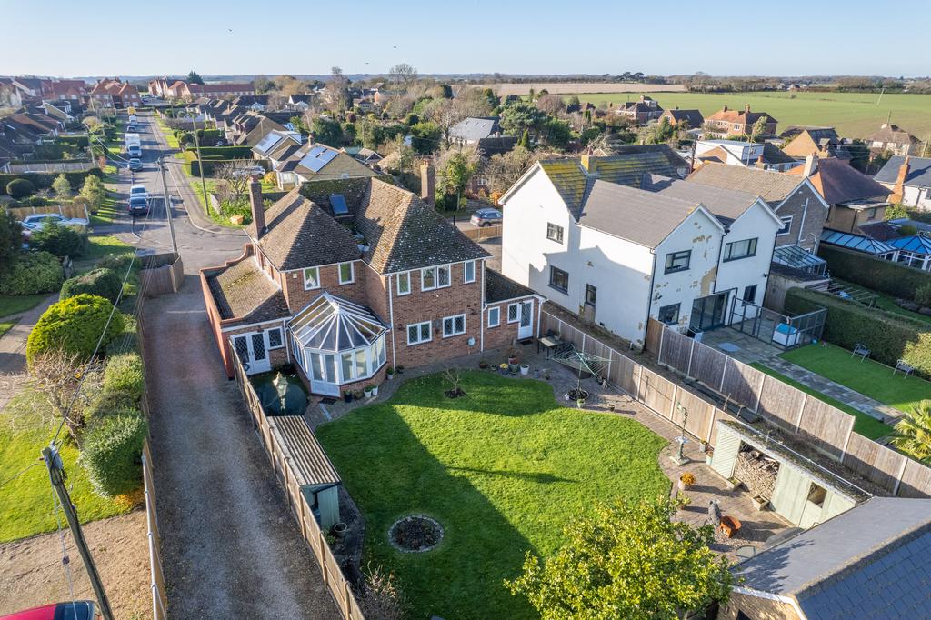 Bewsbury Crescent, Whitfield, Dover... 4 bed detached house for sale ...