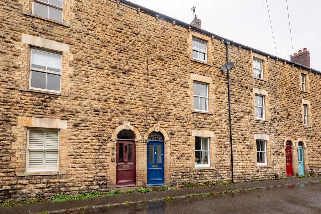 Lower Keyford, Frome BA11 4 bed terraced house - £1,550 pcm (£358 pw)