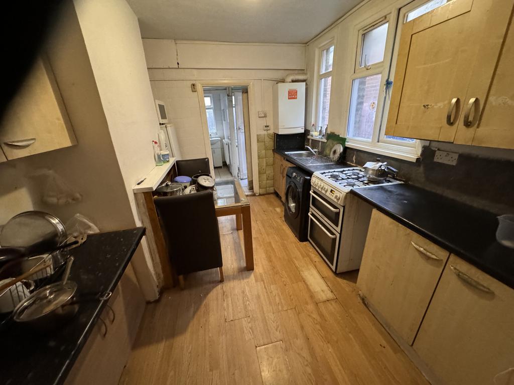 New Heston Road, HOUNSLOW, Greater... House share to rent - £600 pcm (£ ...