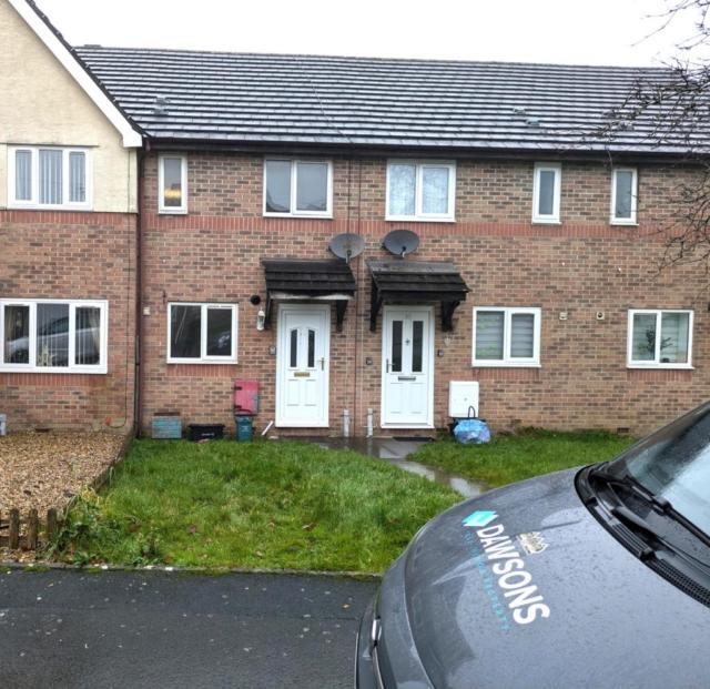 Llanelli, Clos Y Deri 2 bed terraced house - £750 pcm (£173 pw)