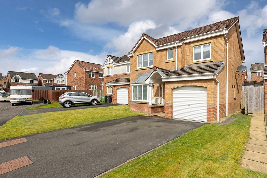Old Golf Course Road, Armadale 4 bed detached house - £260,000