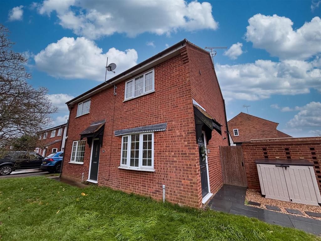 Kipling Way, Stowmarket 2 bed semi-detached house for sale - £245,000