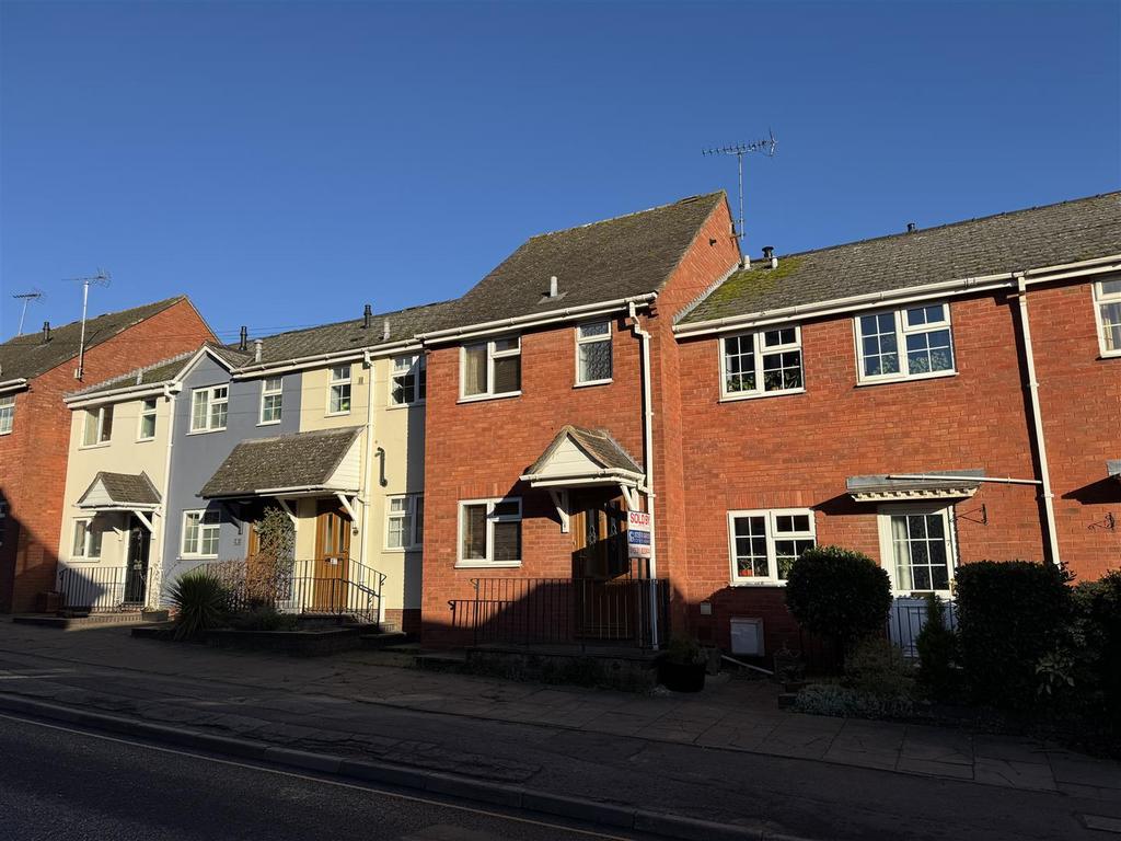 High Street, Newent GL18 2 bed terraced house for sale - £189,950