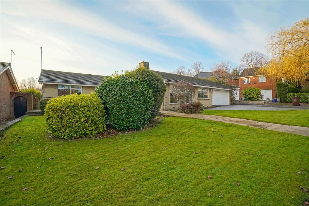 Queensway, Moorgate, Rotherham, South... 4 bed bungalow - £495,000