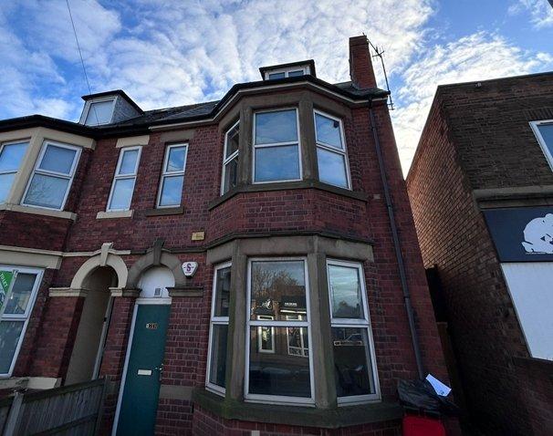 Queens Road, Beeston, Nottingham... 5 bed house - £2,200 pcm (£508 pw)