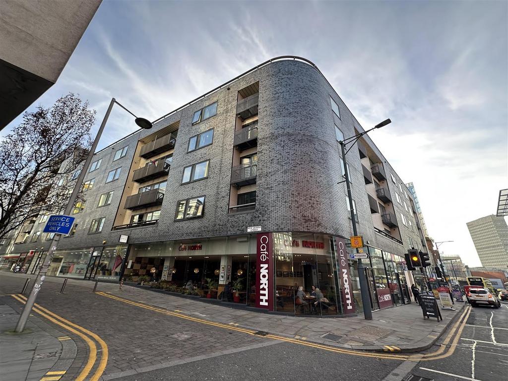 Icon 25, 64 Shudehill, Manchester 2 bed apartment for sale - £220,000