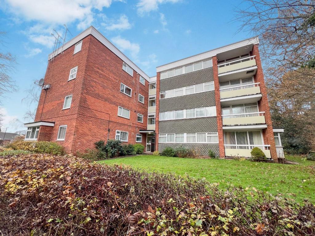 Allesley Hall Drive, Coventry 2 bed flat for sale - £125,000