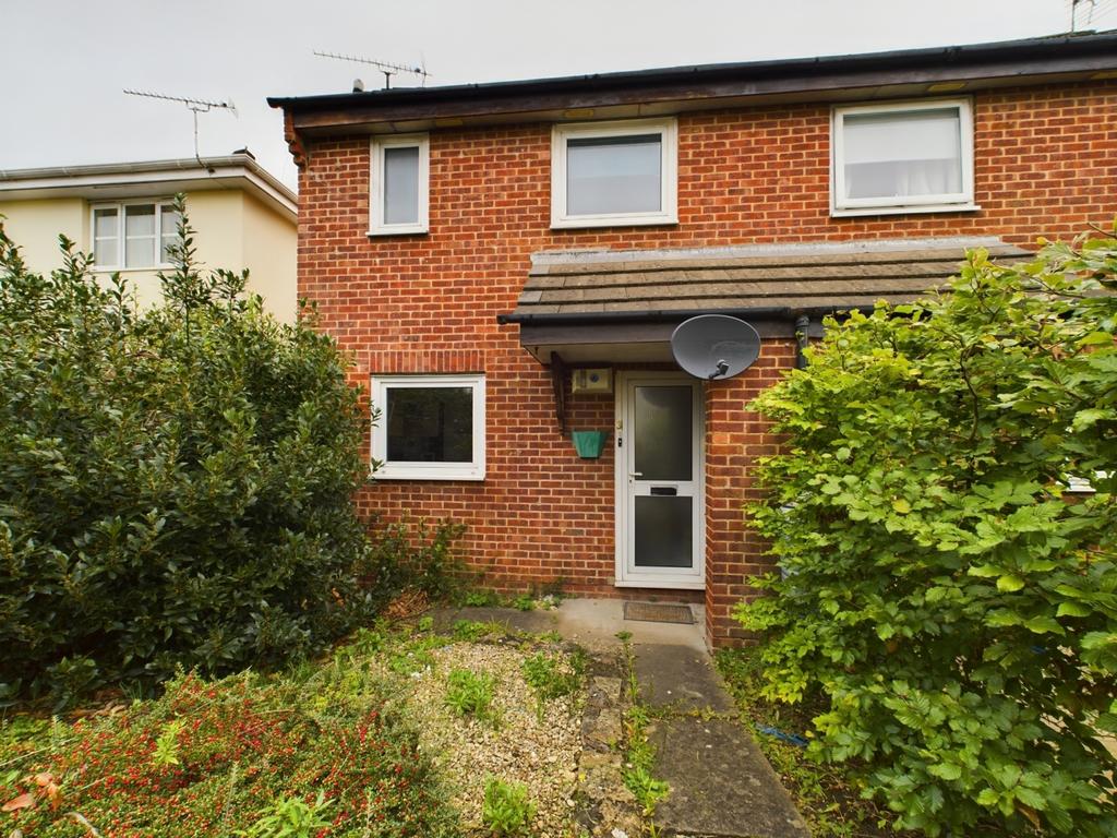 Libertus Road, Cheltenham, GL51 2 bed semi-detached house - £1,225 pcm ...