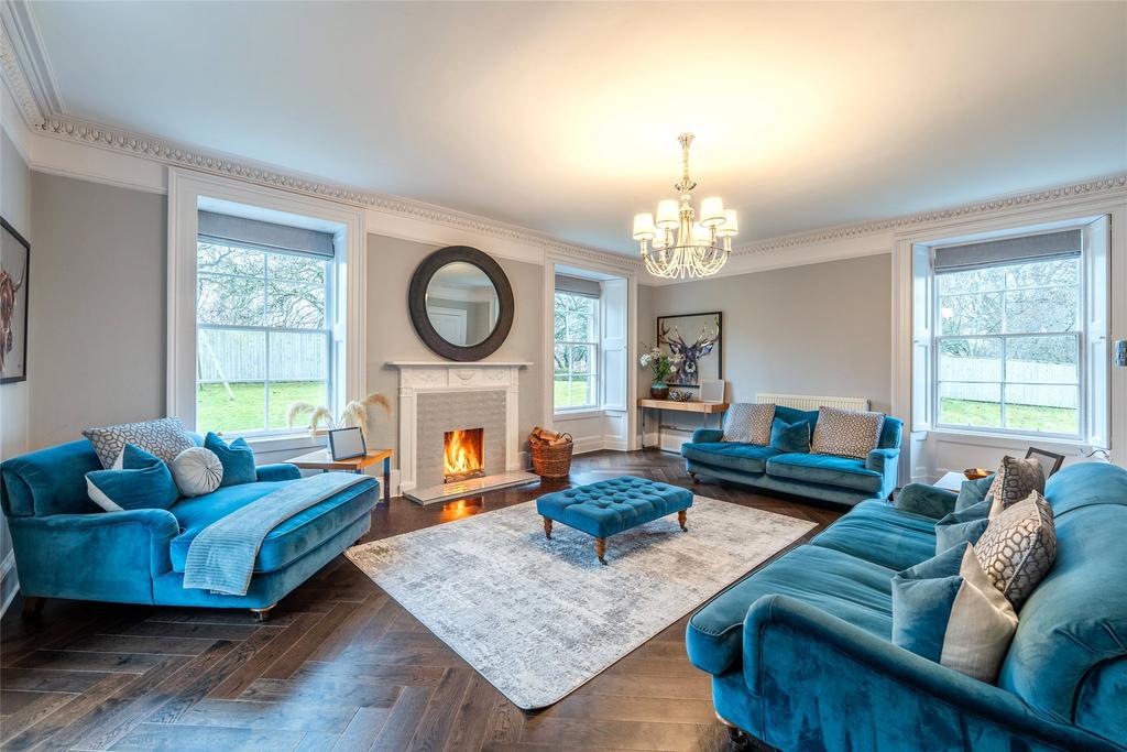 Westfield Loan, Forfar, Angus 4 bed detached house - £650,000