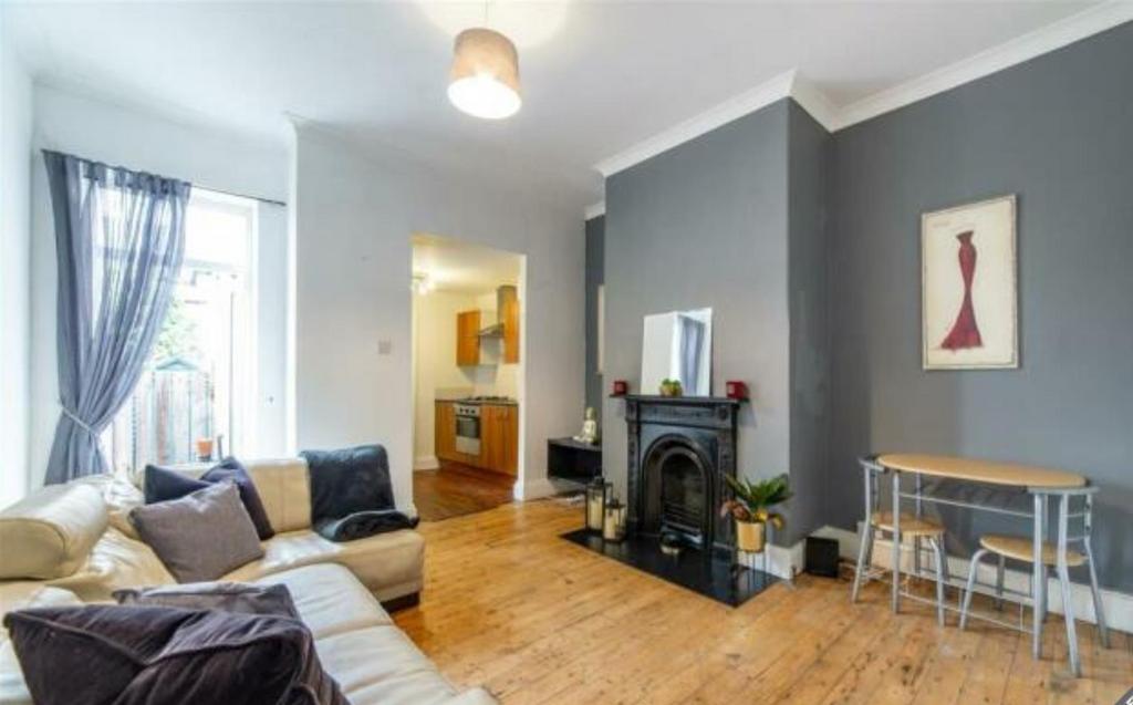£127pppw - Amble Grove, Sandyford, NE2 2 bed flat - £1,100 pcm (£254 pw)