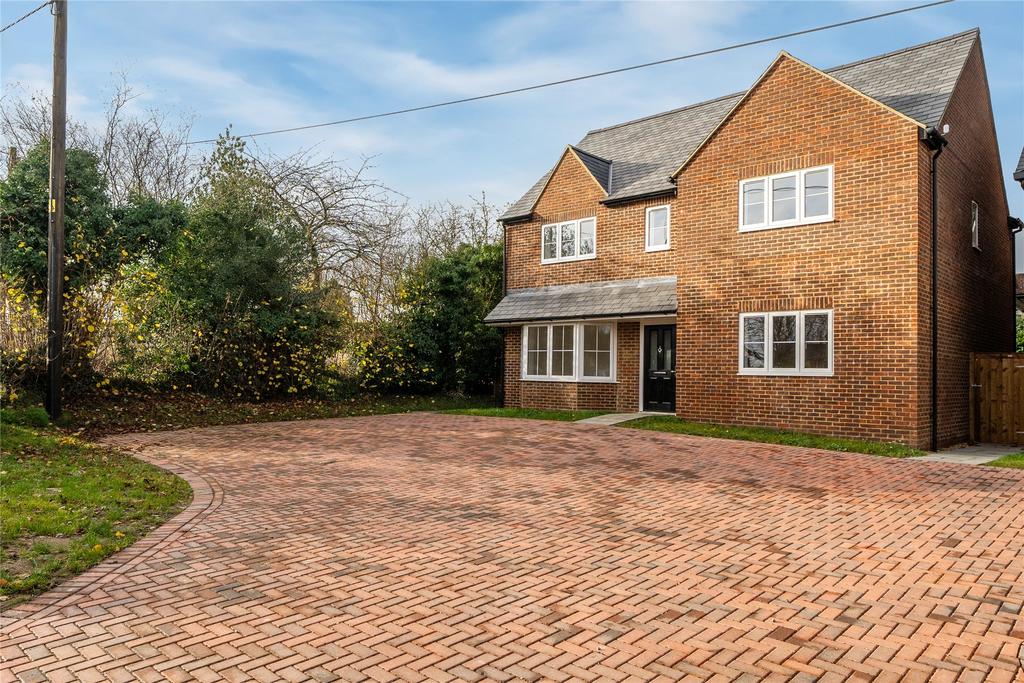 Pulpit Lane, Oving, Aylesbury... 4 bed detached house - £650,000