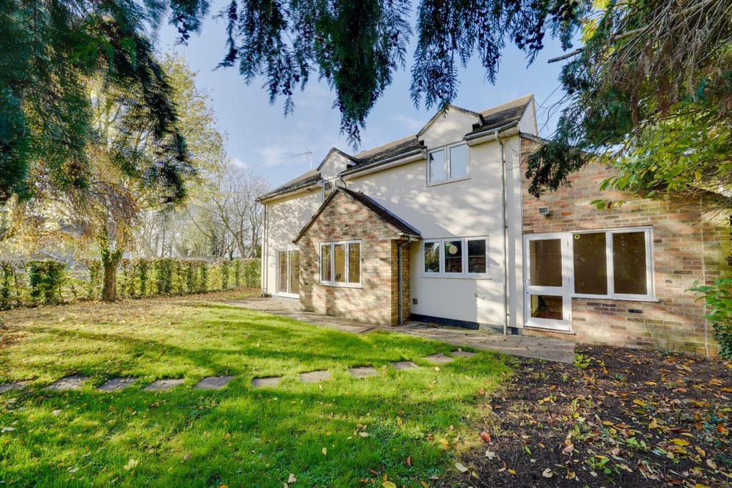 New Road, Hemingford Abbots... 4 bed detached house for sale - £725,000