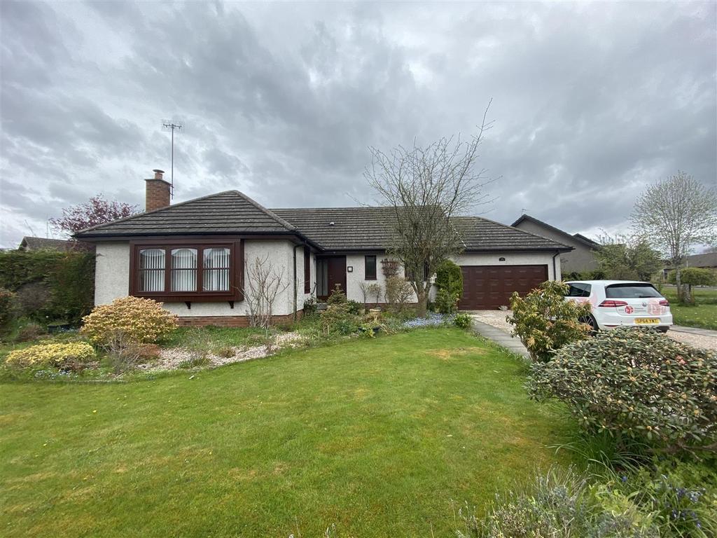 Hatton Road, Luncarty 3 bed detached bungalow - £1,100 pcm (£254 pw)