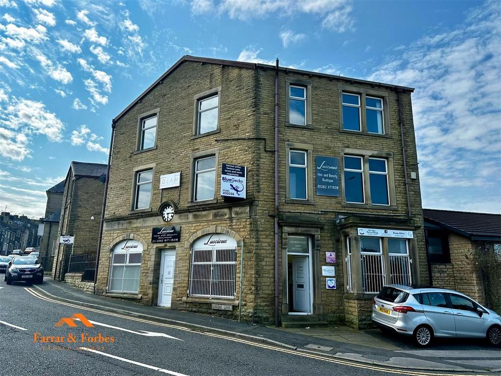 Spring Lane, Colne BB8 Property to rent - £220 pcm (£51 pw)