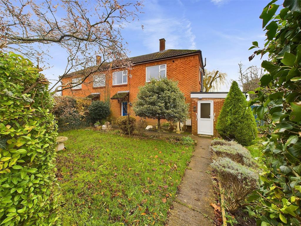 Swallow Crescent, Innsworth... 3 bed semi-detached house for sale - £ ...