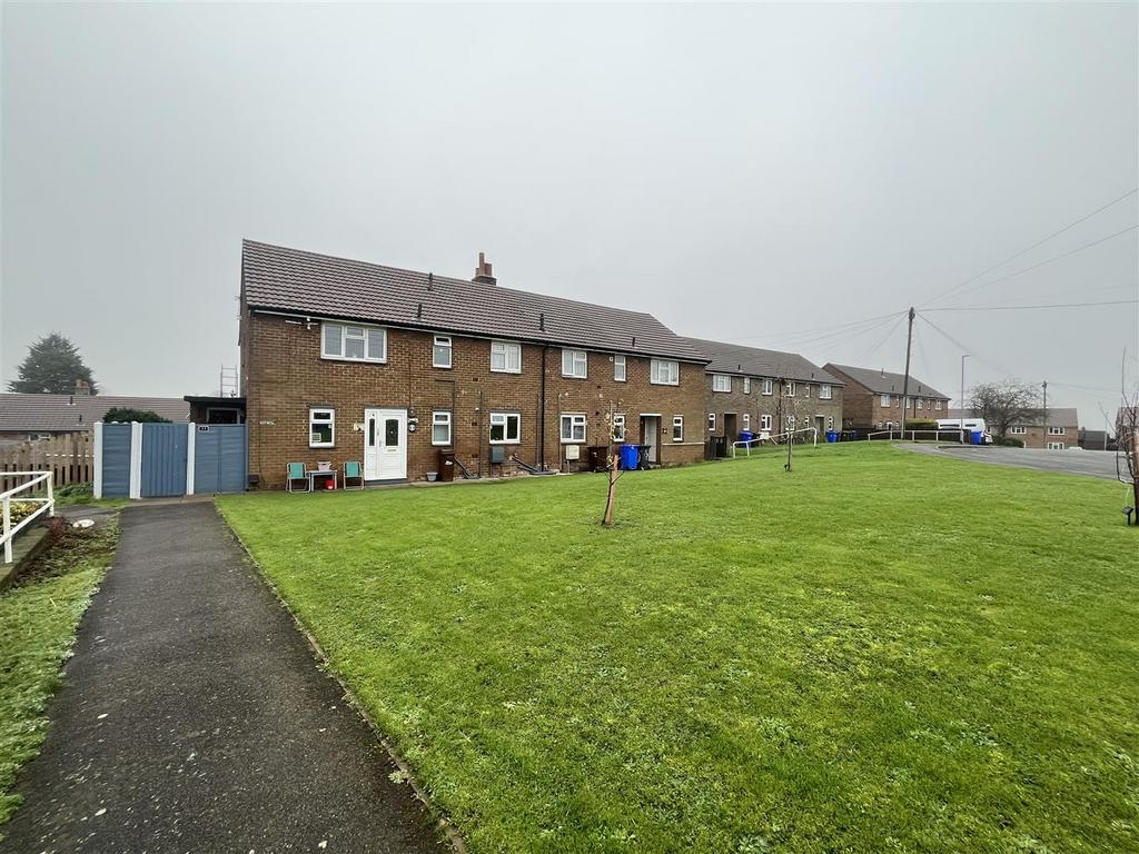 Hazelwood Road, Burton-On-Trent DE15 2 bed maisonette - £110,000