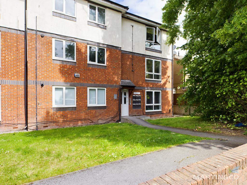Highfield South, Rock Ferry CH42 2 bed flat - £650 pcm (£150 pw)